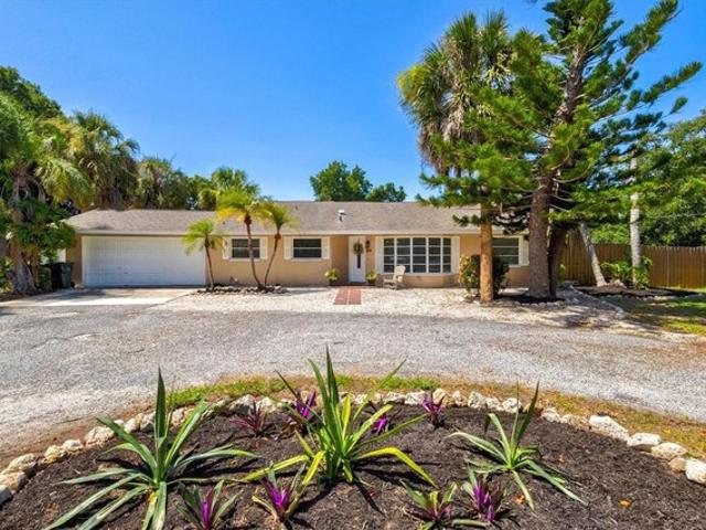 211 Avenida De Bahia, Nokomis, FL 34275