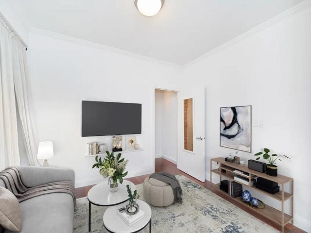211 Avenue A, New York, NY