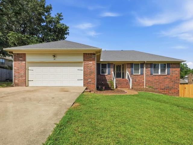 211 Aztec Dr, Searcy, AR 72143