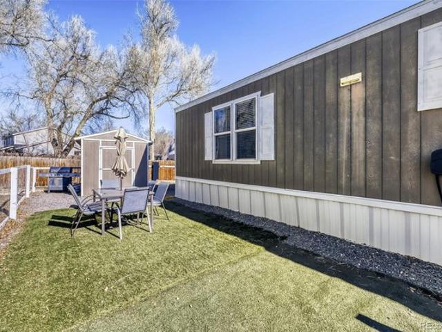 211 B St, Evans, CO 80620
