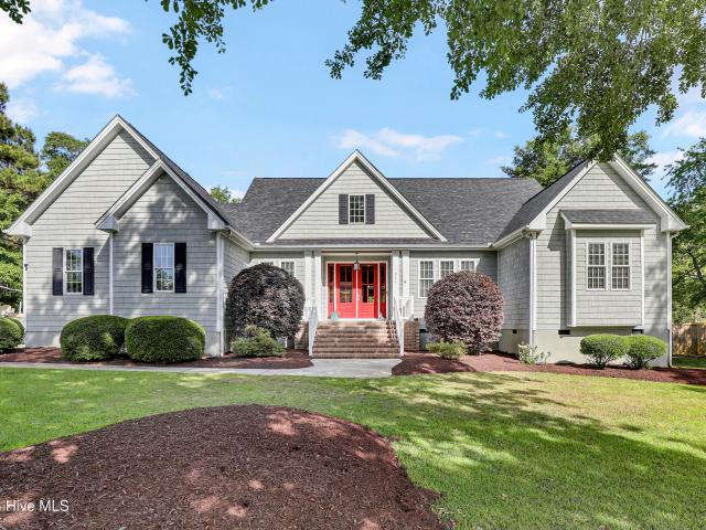 211 Bates Retreat