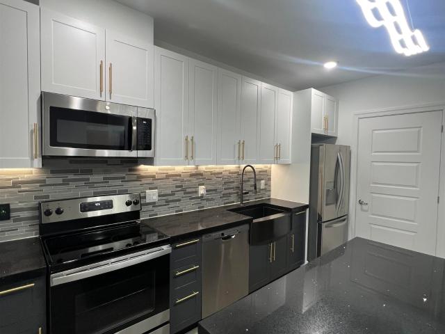 211 Baldwin Ave # 207