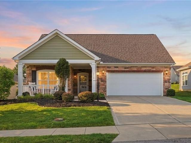 211 Bridle Ln, Washington, PA 15301