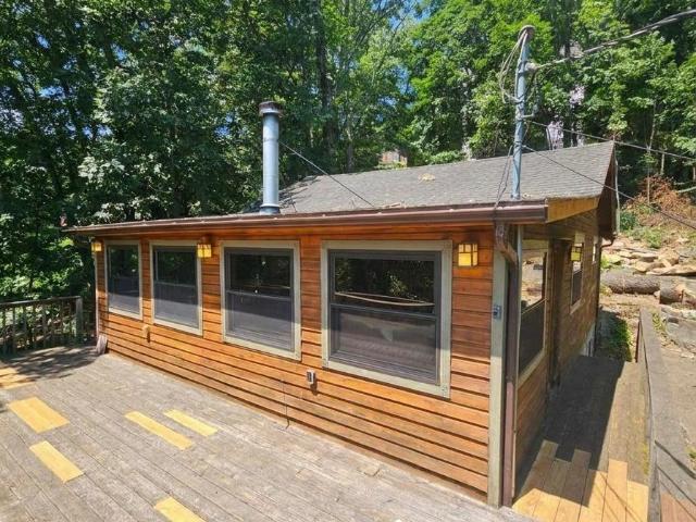 211 Brook Trail