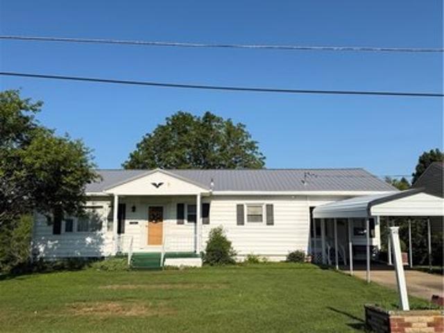 211 Green St, Woodsfield, OH 43793