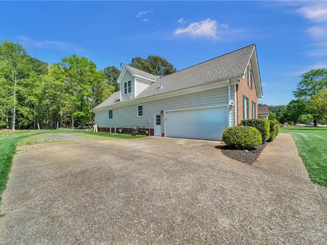 211 Darden DR