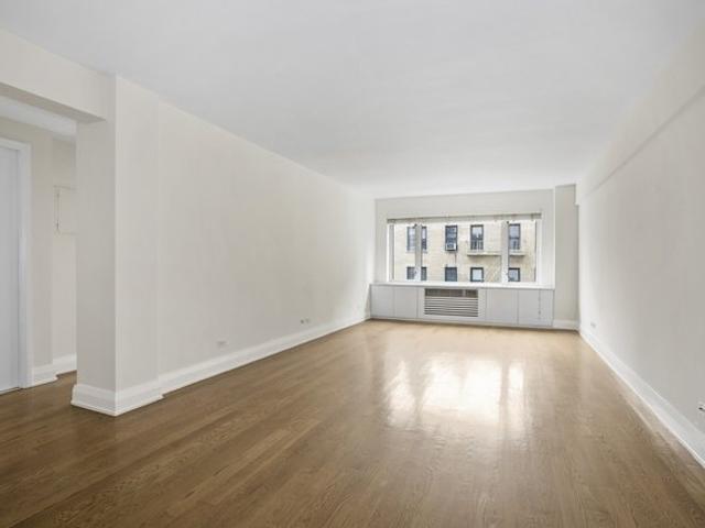 211 E 51st St Apt 9G, New York, NY 10022