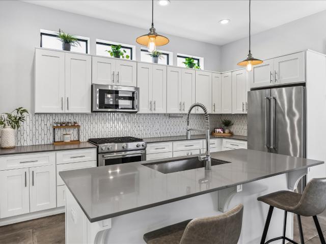 211 E 32nd Street B