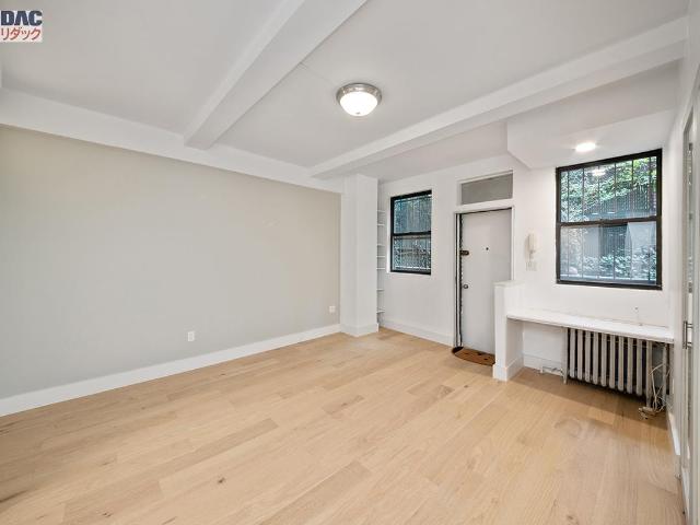 211 E 35th Street 1 M