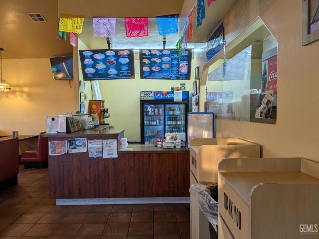 211 E Tehachapi