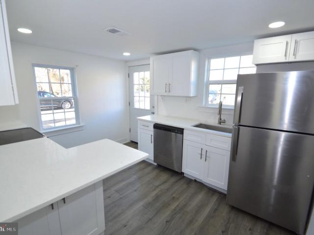 211 E Union St, Unit 5, Burlington, NJ 08016 | MLS #NJBL2103 | Compass