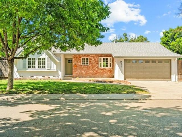 211 E Yorkshire Dr, Stockton, CA 95207