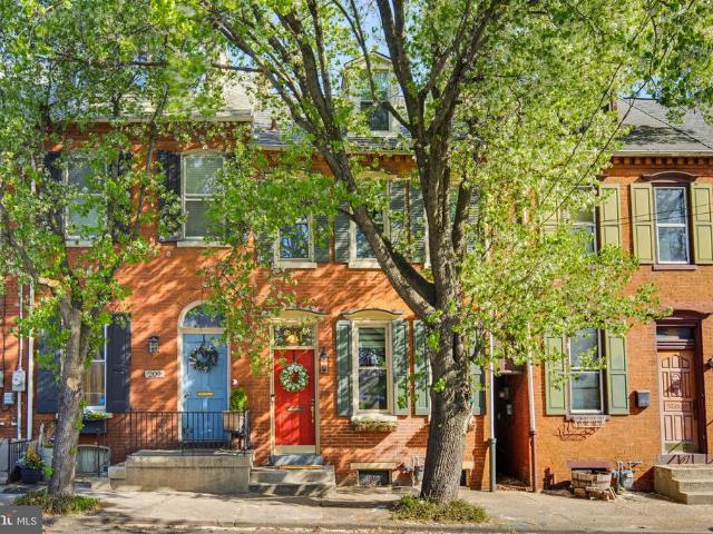 211 E Chestnut Street