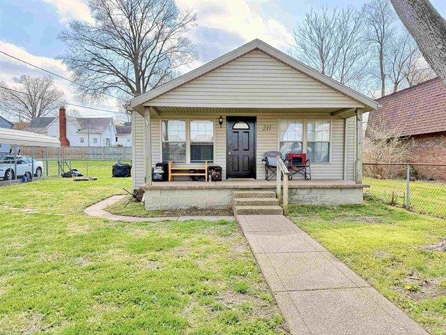 211 E Division St, Boonville, IN 47601