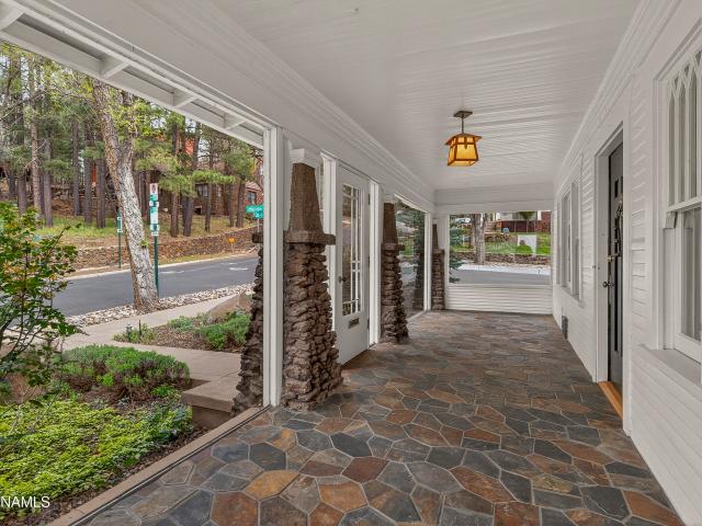 211 E Elm Ave, Flagstaff, AZ 86001 | MLS #203952 | Compass