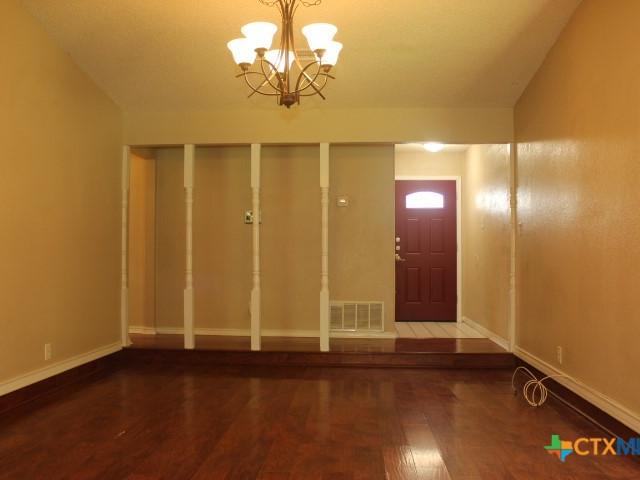 211 E Hogan Drive