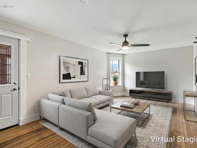 211 E Main St
