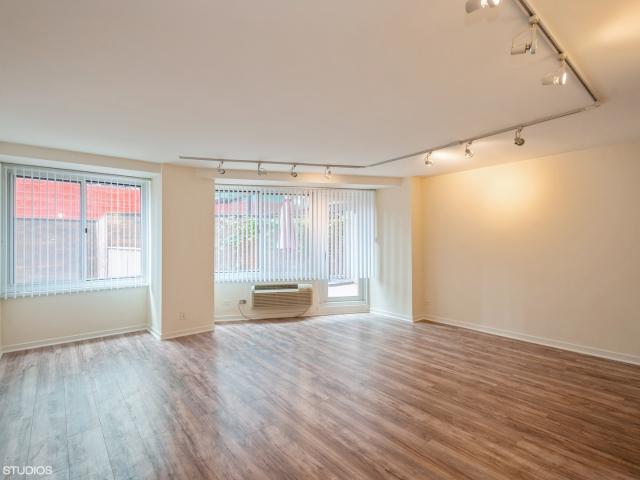 211 E Ohio St, Unit 716, Chicago, IL 60611 | MLS #12581 | Compass