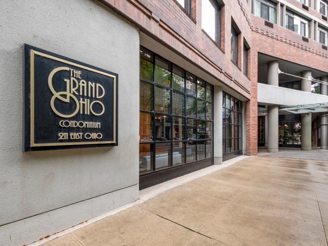 211 E Ohio Street # 817