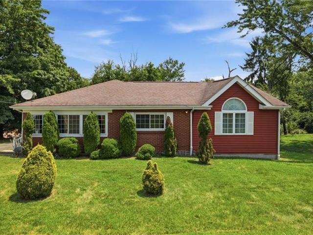 211 East Ave, West Mifflin, PA 15122