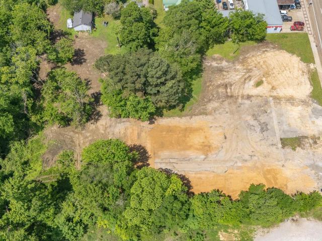 211 east main st