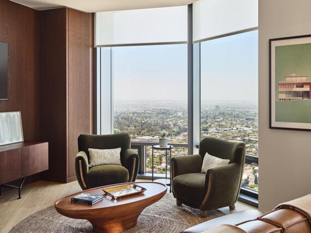 211 Elm Ct, Unit 8D, Los Angeles, CA 90067 | MLS #25587 | Compass