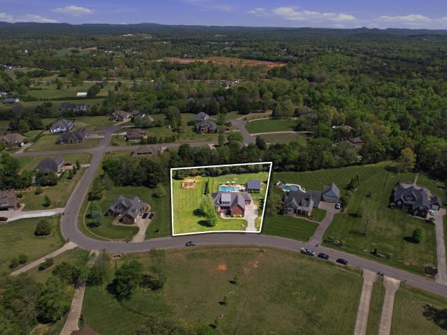 211 Fox Den Way, Murfreesboro, TN 37130 | MLS #3178 | Compass
