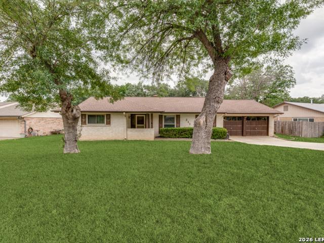 211 Forrest Trl