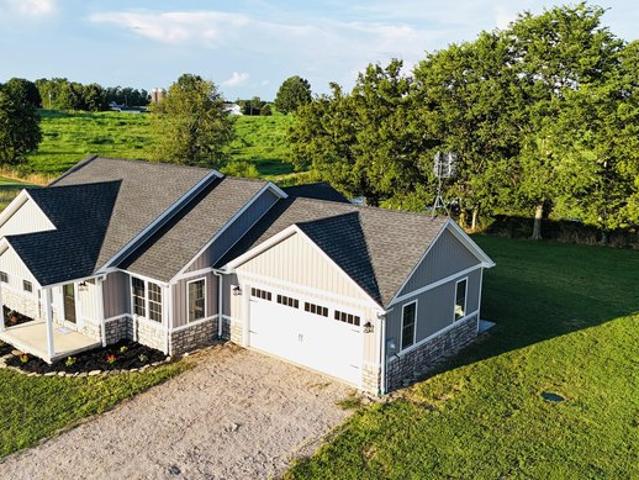 211 Foster Dr, Willisburg, KY 40078