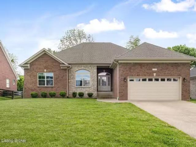 211 Fernwood Dr, Mount Washington, KY 40047 648344407