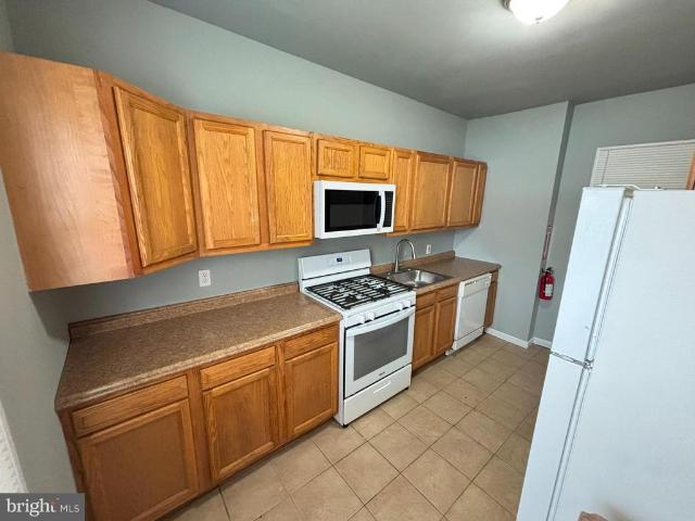 211 Front Street # 4