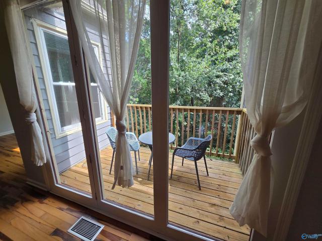 211 Knollridge Circle 211