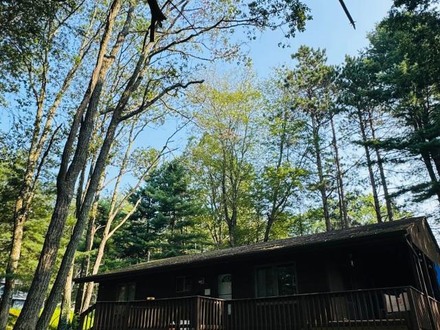 211 Hillside Drive