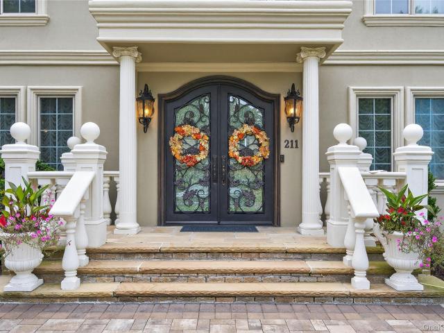 211 Hillturn Lane
