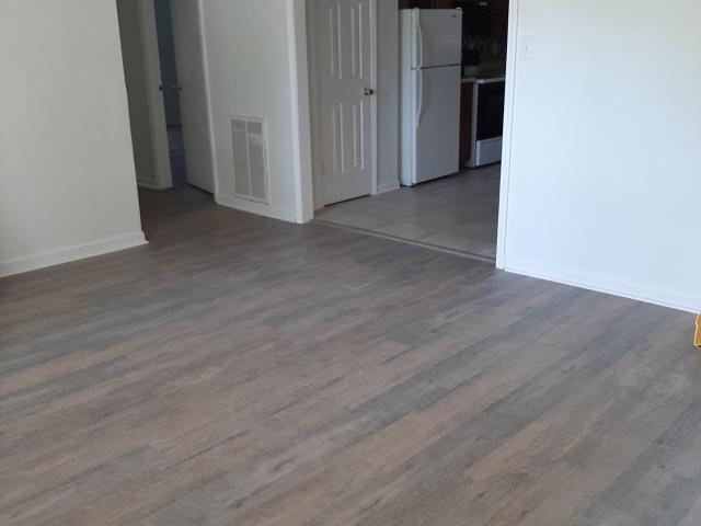 211 Hunter Dr