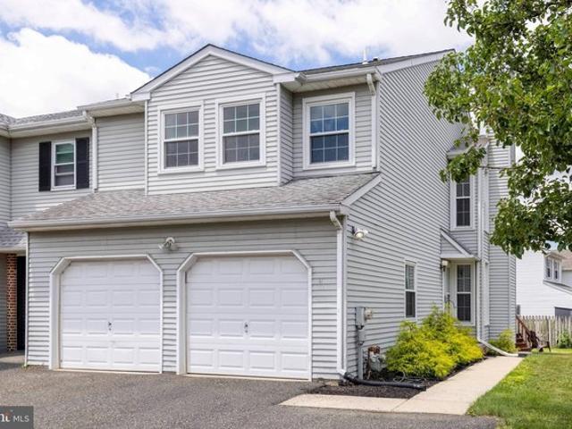 211 Orchard Dr, North Wales, PA 19454