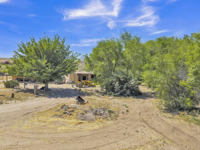 211 La Ladera Road