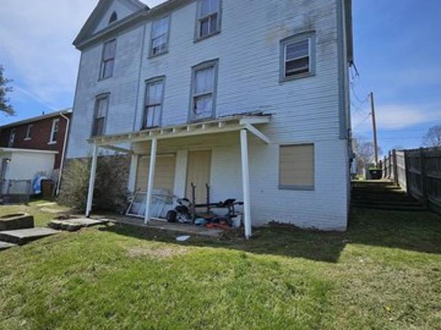 211 Lagrange St, Pulaski, VA 24301