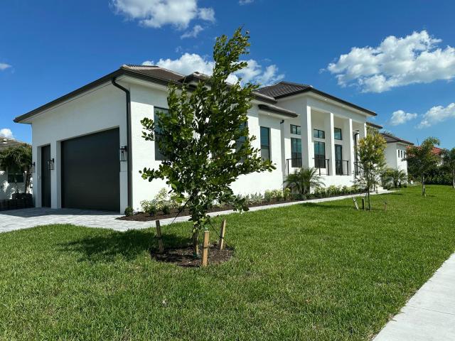 211 Landmark St, Marco Island, FL 34145 | MLS #2251