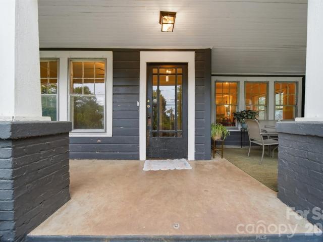 211 Lenoir Street