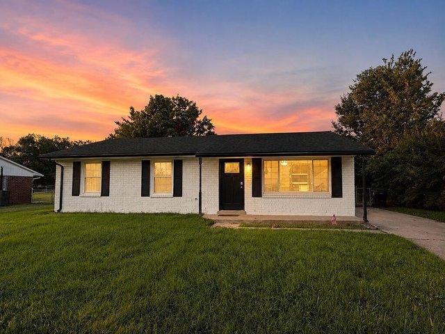 211 Mount Vernon Dr, Georgetown, KY 40324