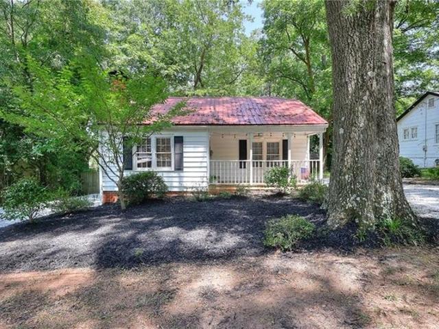 211 Mobley Cir, Monroe, GA 30655