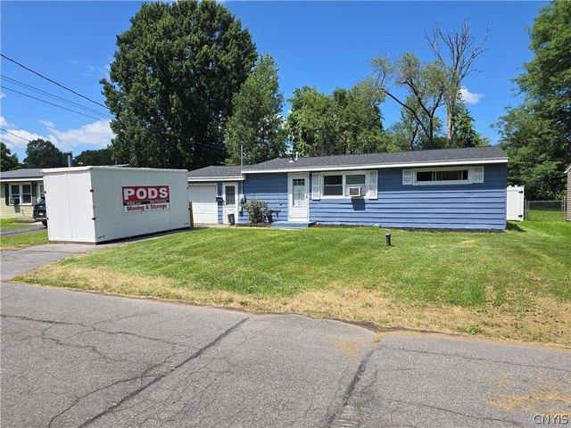 211 Mohawk Dr, Syracuse, NY 13211