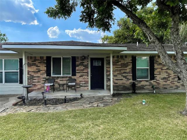 211 Mahan Ave, Wharton, TX 77488 | MLS #98189 | Compass