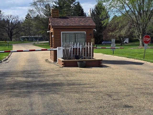 211 Maple Lane
