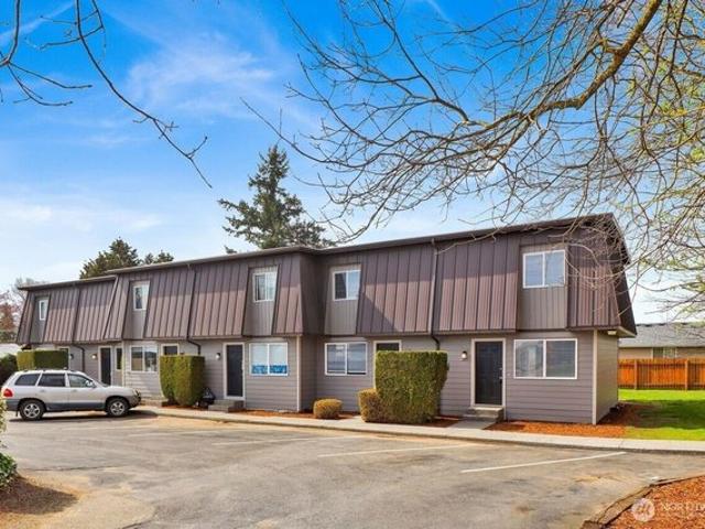 211 Maple St, Lynden, WA 98264