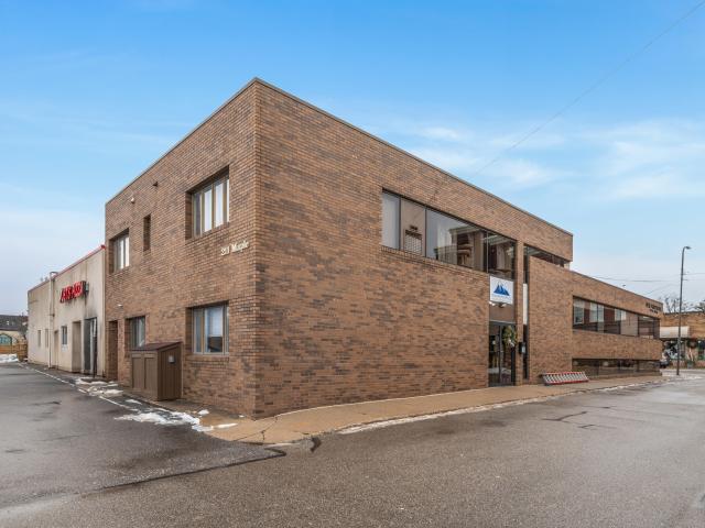 211 Maple St Suite #5 Street