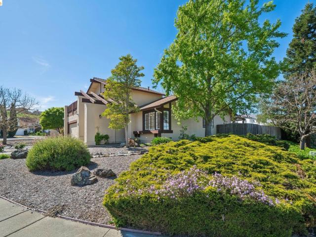 211 Meadowlark Way, Hercules, CA 94547 | Compass