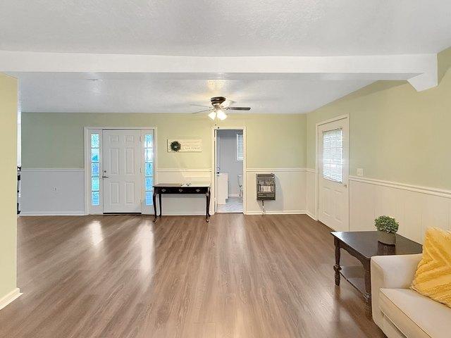211 Meridian Dr, Greenfield, TN 38230