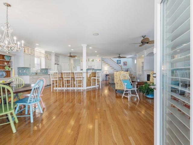 211 N 58th Ave. N